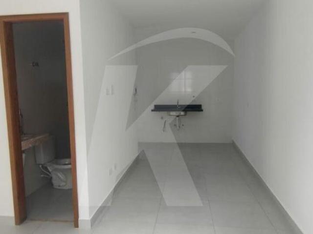 Apartamento com 55m² 2 dormitórios, com varanda e 1 vaga Parada Inglesa