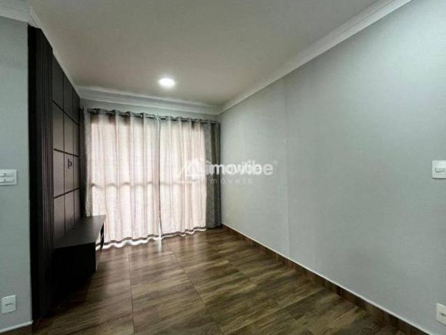 Apartamento com 56 m² andar alto, distribuídos em Dois dormitórios, um deles com suíte, Santa Bar