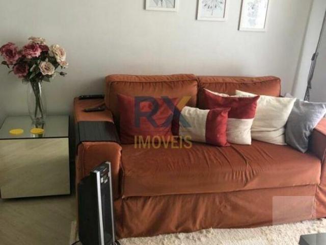 Apartamento, com 56 m² no bairro Lapa