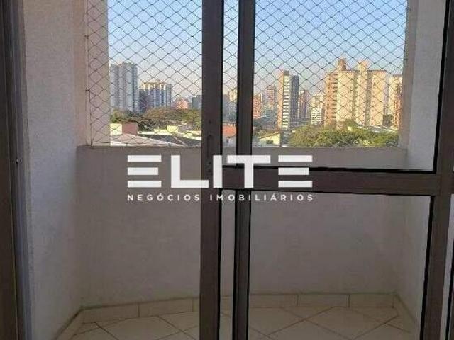 Apartamento com 57 m² com 02 dormitórios sendo 01 suíte localização privilegiada