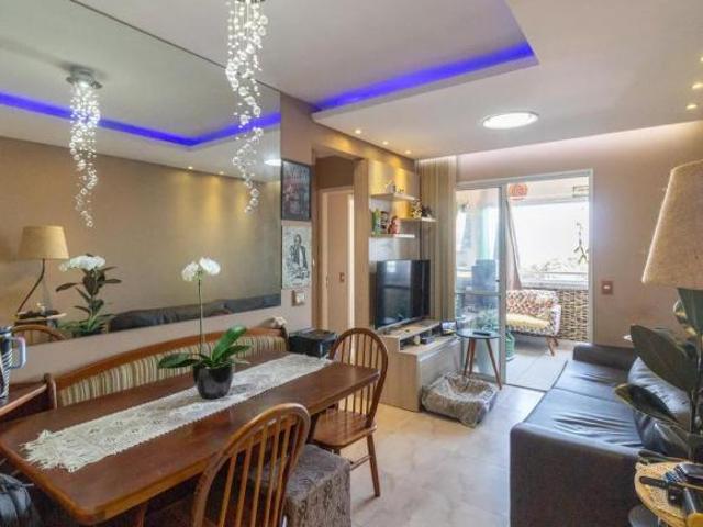 Apartamento com 57 m² e 2 quartos à venda em Vila Gomes