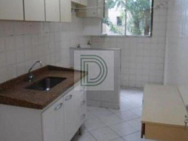 Apartamento com 58 m², arejado, sala para dois ambientes