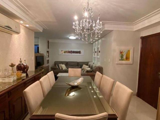 Apartamento com 5 vagas de garagem na Rua Minas Gerais!