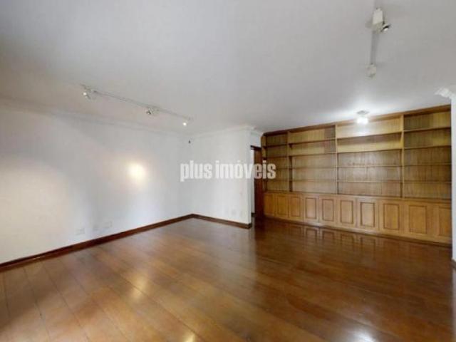 Apartamento com 5 Dormitórios 4 Suites e 4 Vagas no Real Parque!