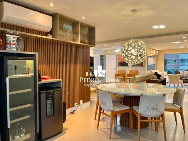 Apartamento com 5 dormitórios à venda, 244 m² por R$ 5.500.000,00 Riviera Módulo 6 Bertioga/SP