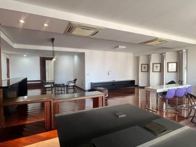 Apartamento com 5 quartos à venda, bairro Centro Uberlândia/MG