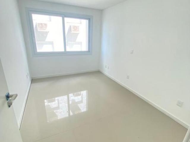 Apartamento com 5 quartos à venda em Capão Da Canoa, no bairro Navegantes