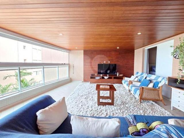 Apartamento com 5 quartos à venda em Enseada SP