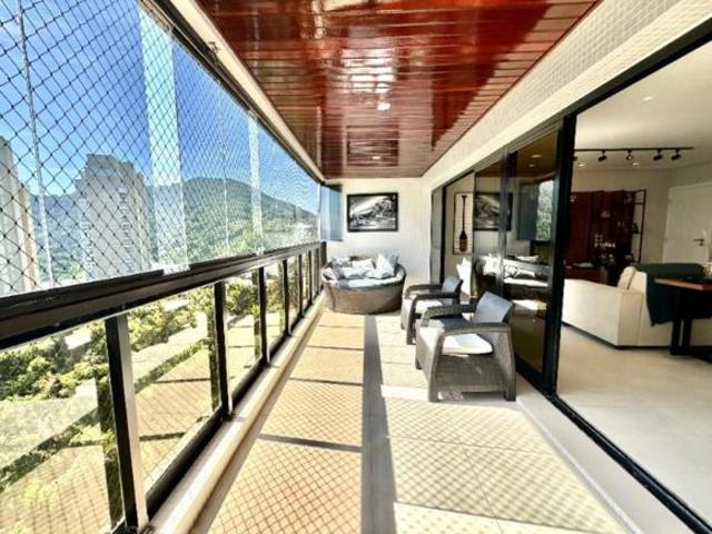 Apartamento com 5 quartos à venda em Parque enseada SP