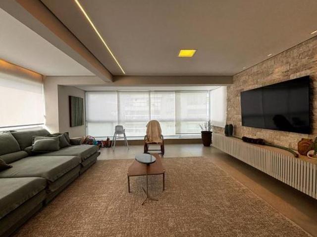 Apartamento com 5 quartos à venda em Riviera SP