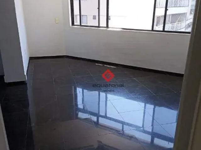 Apartamento com 5 Quartos e 5 banheiros à Venda, 190 m² por R$ 899.000