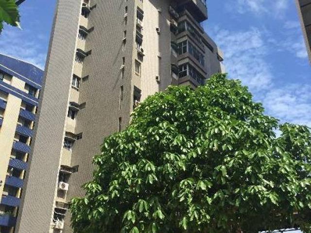 Apartamento com 5 Quartos e 5 banheiros à Venda, 217 m² por R$ 1.600.000