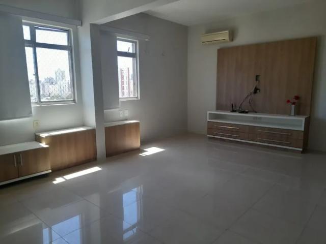 Apartamento com 5 Quartos e 5 banheiros à Venda, 263 m² por R$ 1.200.000