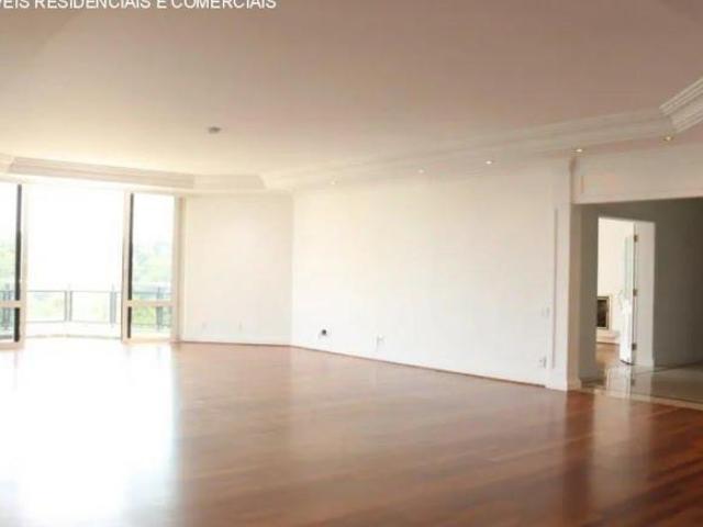 Apartamento com 5 suítes 4 vagas a venda na Chácara Flora
