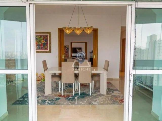 Apartamento com 5 suítes 6 vagas a venda no Panamby