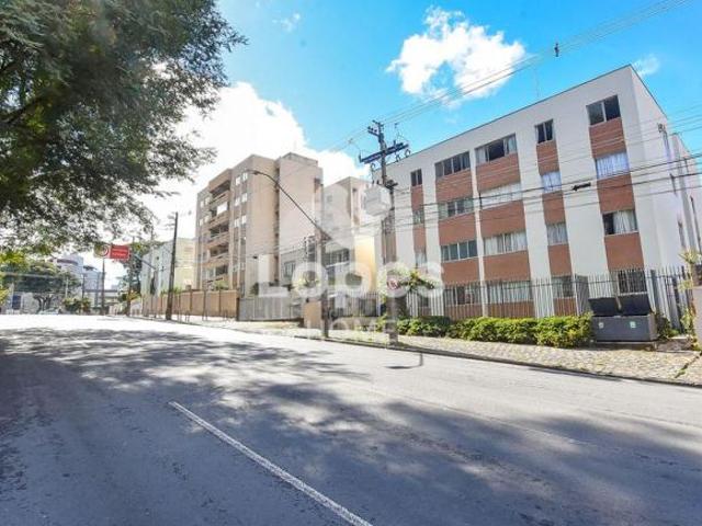 Apartamento com 60 m² e 2 Quartos à Venda em Água Verde