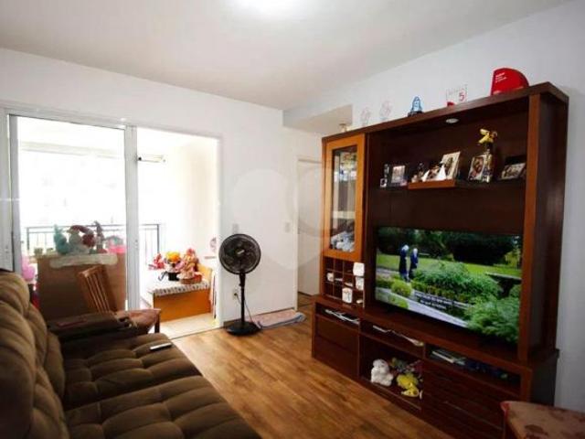 Apartamento com 60 m² e 2 quartos à venda em Pinheiros