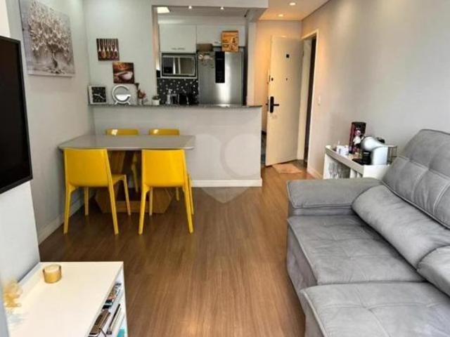 Apartamento com 62 m² e 3 quarto à venda em Parque Novo Mundo