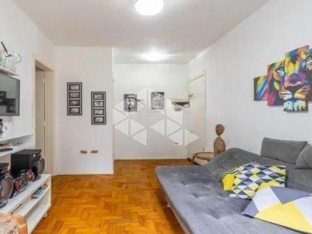 Apartamento com 63 m², 3 Quartos, Living Amplo, Vaga de Garagem Rotativa Bairro Rio Branco Porto