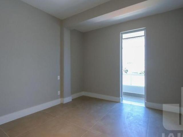 Apartamento com 64 m², 1 quarto à venda no bairro Bela Vista