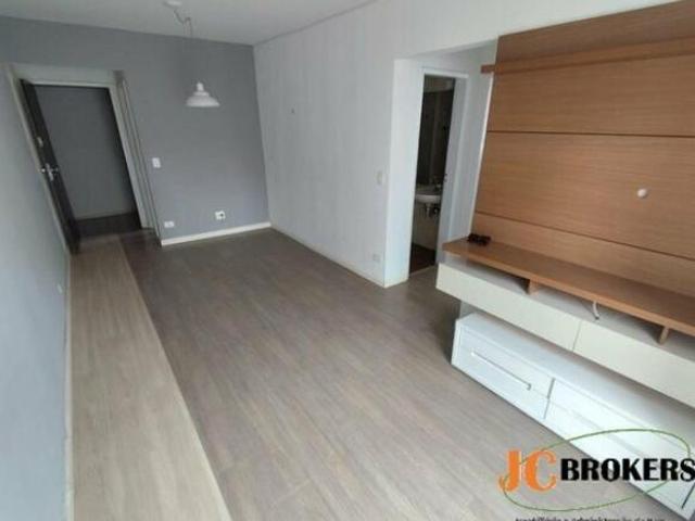 Apartamento com 64 m², 2 Dormitórios, Dormitório com armário embutido, Varanda, 1 Vaga