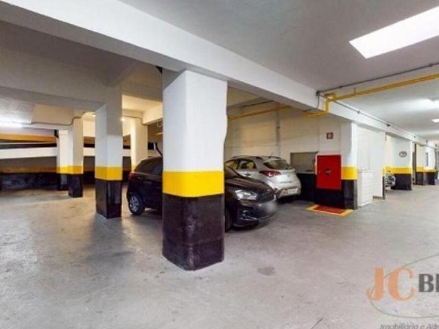 Apartamento com 64m² de área útil, sala, cozinha, 2 dormitórios, 1 vaga