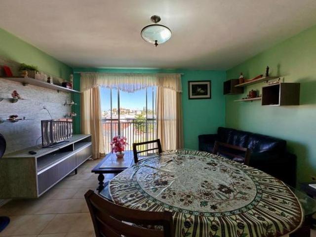 Apartamento com 65 m² e 2 quartos a 30 metros do mar!