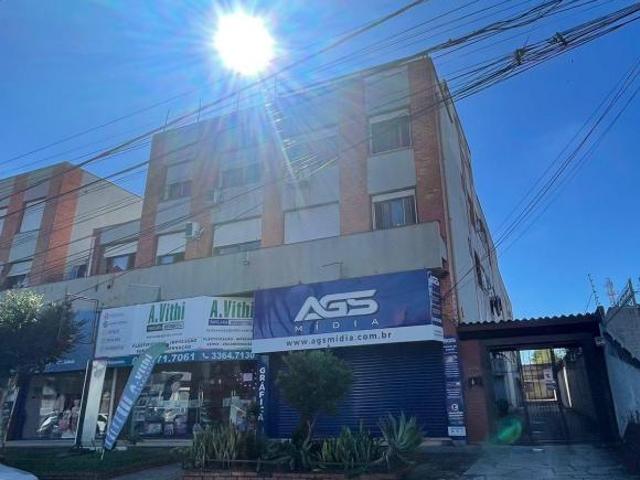 Apartamento com 66 m2 localizado na Rua Abaeté no Bairro Sarandi