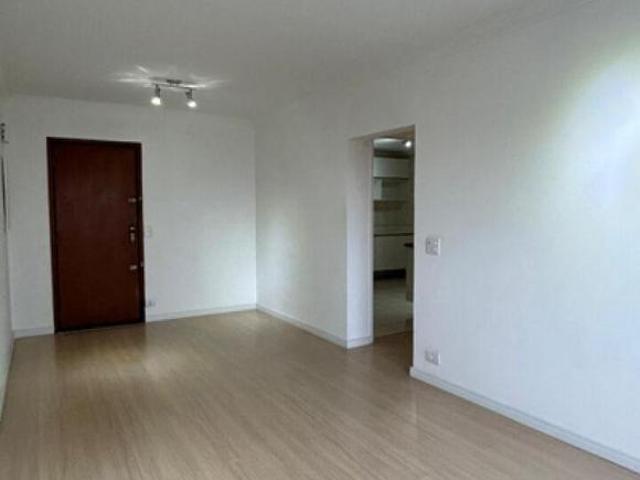 Apartamento com 66m² de área útil