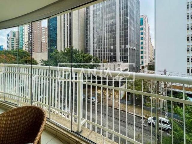 Apartamento com 67 m², 2 quartos sendo 1 suíte e 2 vagas à venda no bairro Itaim Bibi