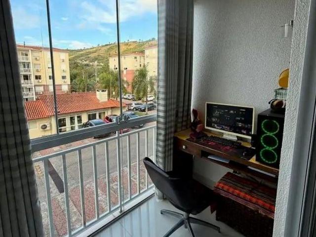 Apartamento com 67m², 3 dormitórios com vaga de garagem no bairro Morro Santana