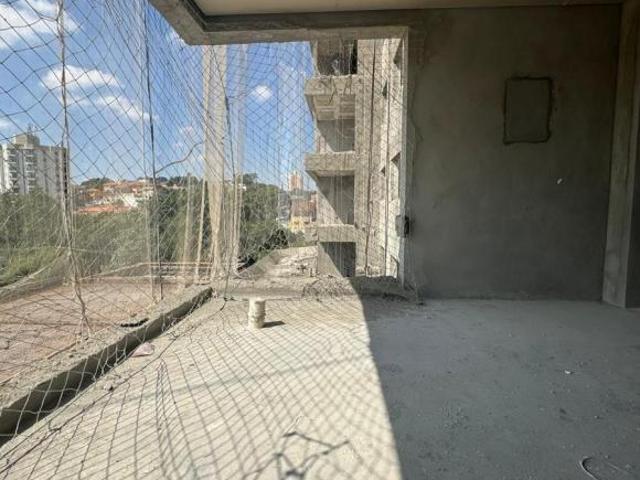 Apartamento com 70 m² com 2 dormitórios, suite e 2 vagas de garagem determinadas
