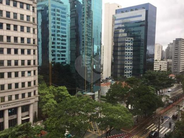 Apartamento com 70 m² e 1 quarto Suíte à venda em Cidade Monções Brooklin