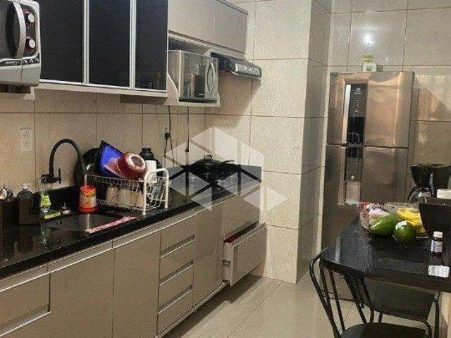 Apartamento com 70 m² e 3 quartos à venda no bairro Rio Branco