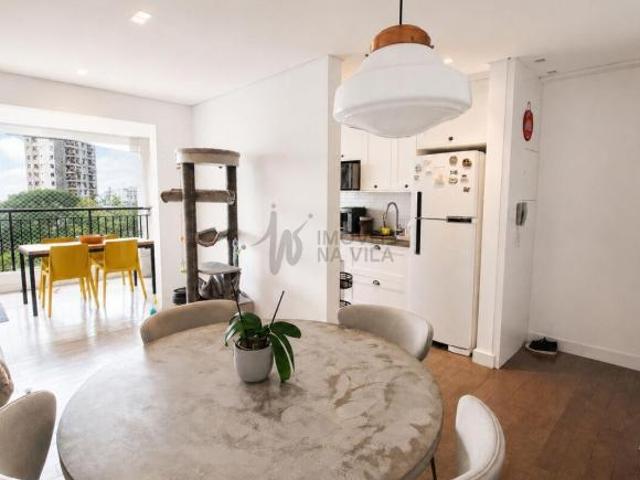 APARTAMENTO COM 70M², 3 DORMITÓRIOS 1 SUÍTE, REFORMADO