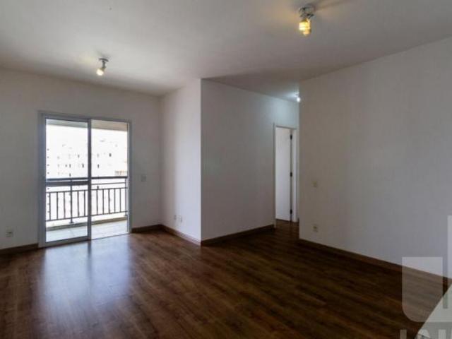 Apartamento com 71 m², 3 quartos sendo 1 suíte à venda no bairro Barra Funda
