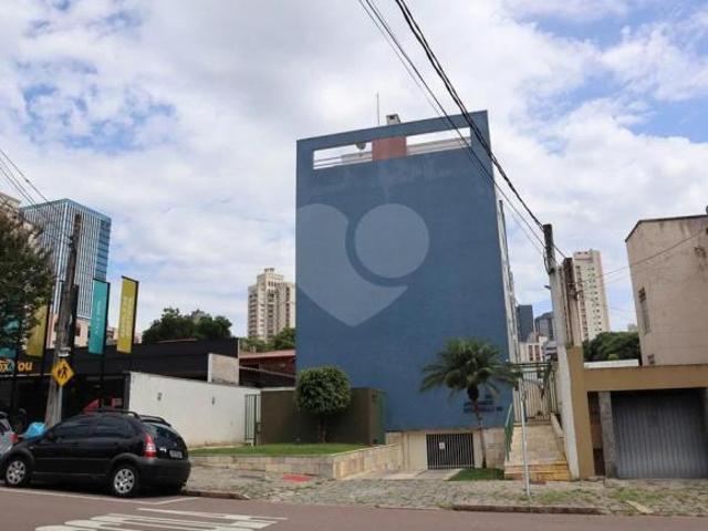 Apartamento com 71 m² e 2 quartos à venda em Cabral, Curitiba