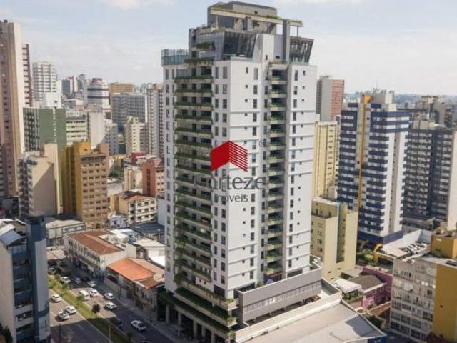 Apartamento com 72,72m² 2 quartos, à venda, no bairro Centro em Curitiba