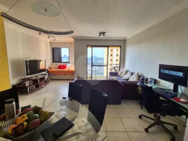 Apartamento com 72 m² e 3 quartos à venda e aluguel em Jardim Esmeralda