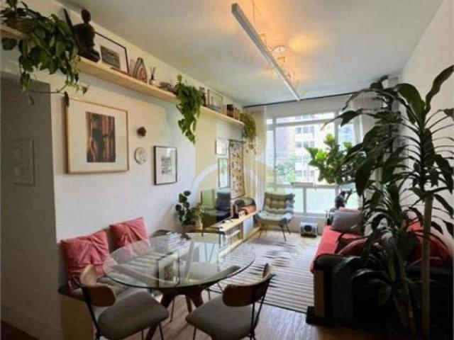 Apartamento com 74 m², 2 quartos sendo 1 suíte à venda no bairro Pinheiros