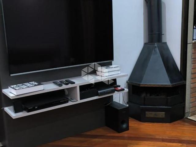 Apartamento com 74m² no Menino Deus