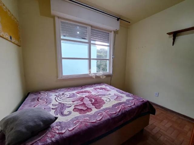 Apartamento com 74m² e 3 quartos à venda no Bairro Cristal