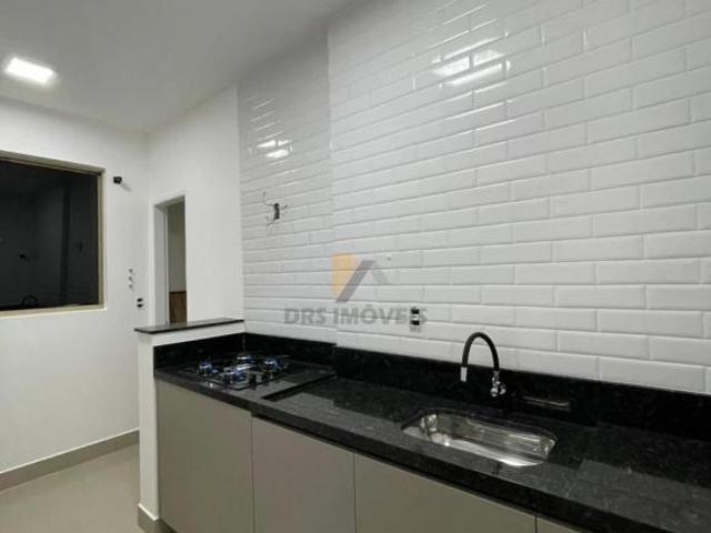 Apartamento com 75m², totalmente reformado — perfeito para quem busca praticidade e uma localiz
