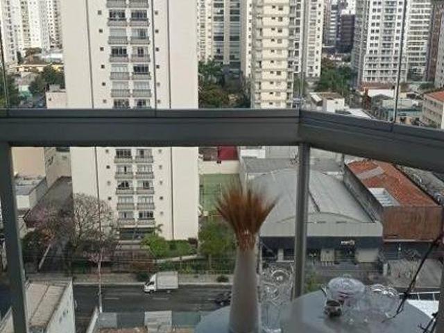 Apartamento com 76m² de área útil, sala para 2 ambientes, varanda, 3 dormitórios sendo 1 suíte