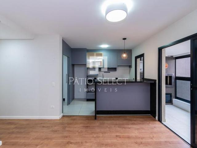 Apartamento com 77 m², 2 quartos sendo 1 suíte à venda no bairro Ahú