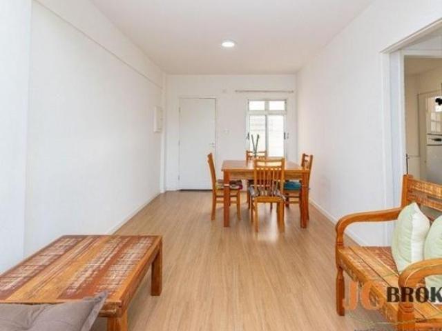 Apartamento com 77m² de área útil, 2 dormitórios