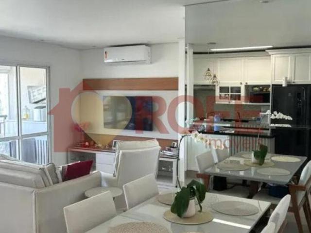 Apartamento com 81m² 2 dorms. sendo 1 suíte e 2 vagas de garagem