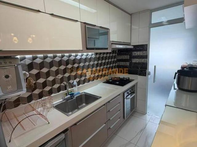 Apartamento com 81ms², com 3 dormitórios no Palmeiras de São José