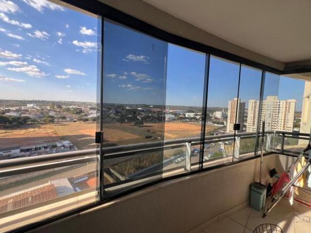 Apartamento Com 84 m², 3 quartos, duas vagas de garagem cobertas. GAMA DF