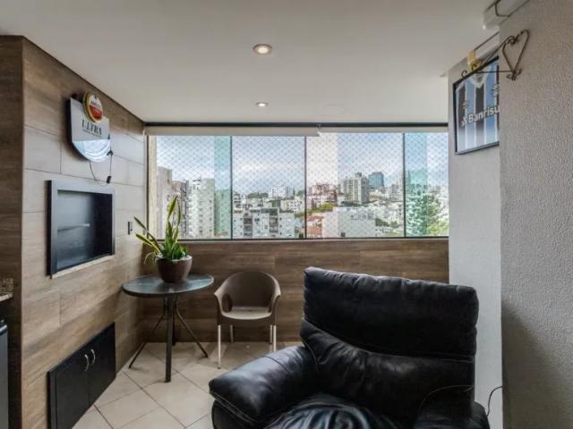 Apartamento com 85 metros 2 quartos 2 vagas no bairro São Geraldo Porto Alegre RS
